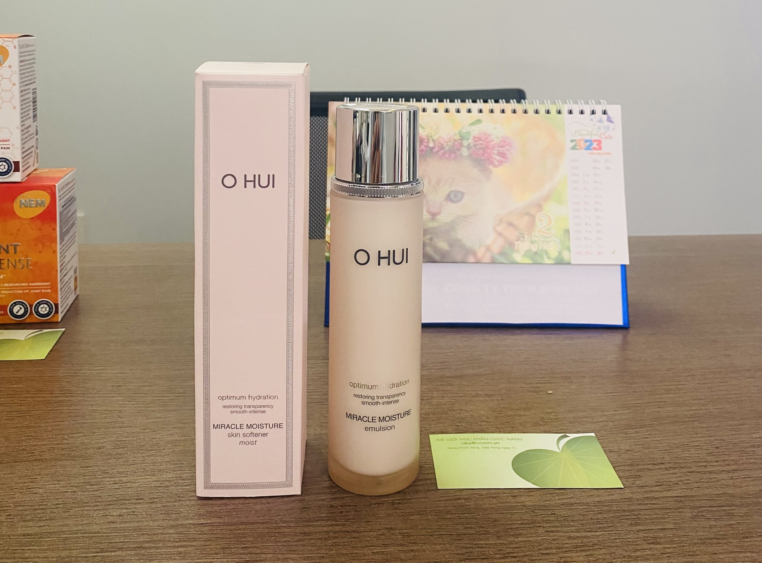 Sữa dưỡng ẩm Ohui Miracle Moisture Emulsion